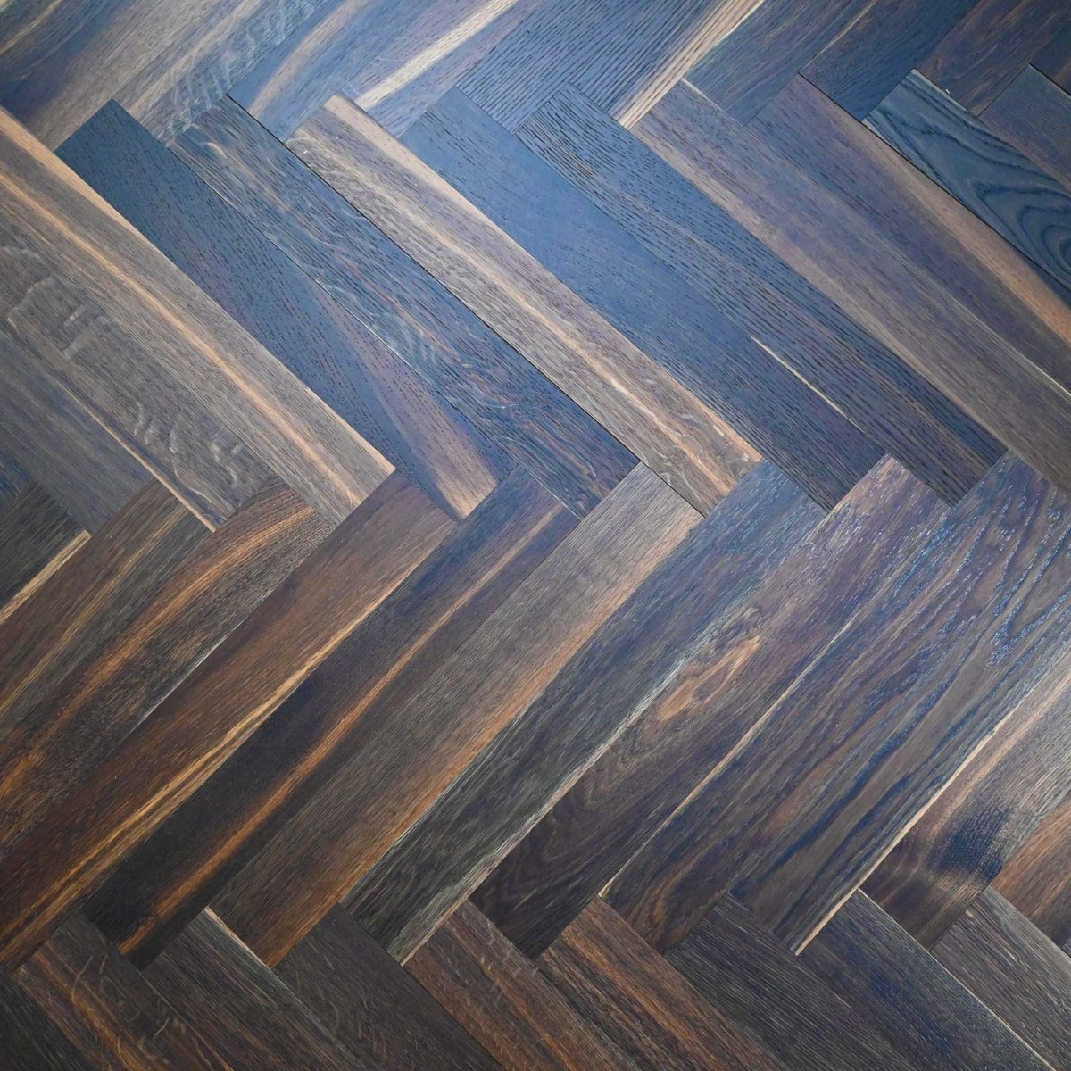 Smoked Oak Strip Herringbone